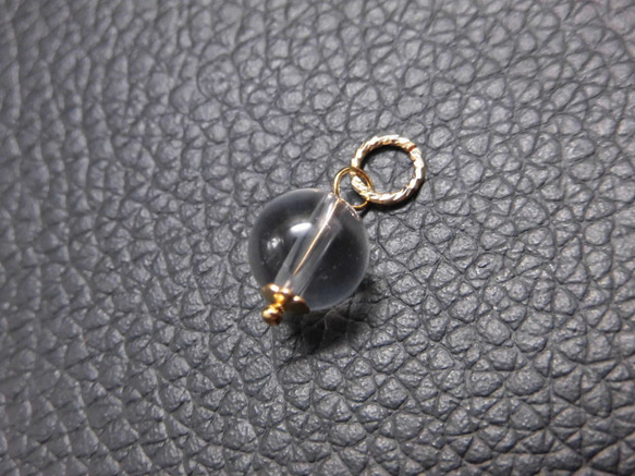 【SALE】【14kgf】水晶の1粒ペンダントトップ C2￥890→￥500 ペンダントトップ KAZEYA－かぜやー 通販｜Creema(クリーマ)