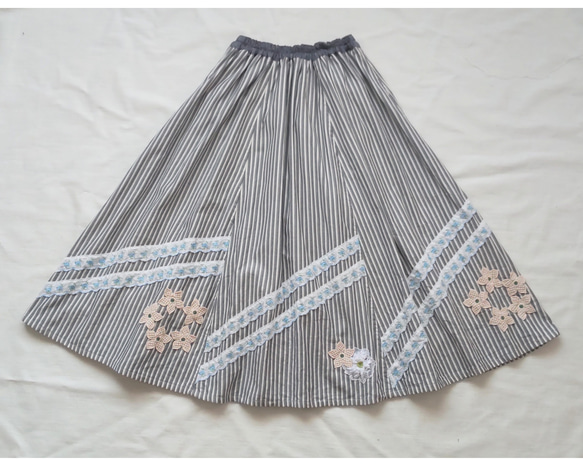 紅茶染めモチーフとデッドストックレースのメルヘンなストライプフレアースカート フレアスカート nanairo*cocoro 通販 ...