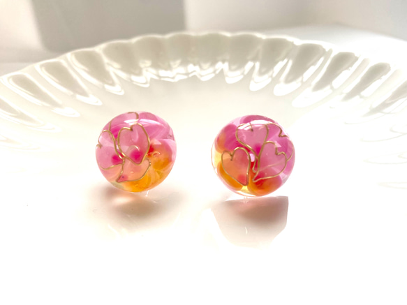 【オープンセール！】桜の花びら半球ピアス ピアス（スタッド・一粒） az 通販 15708626｜Creema(クリーマ)