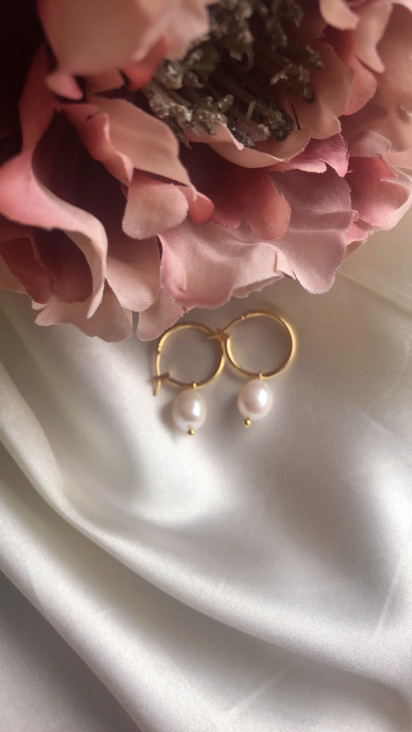 18kgp*ゴールドフープ 淡水パールピアス ピアス（フープ） hm* 通販 15726566｜Creema(クリーマ)