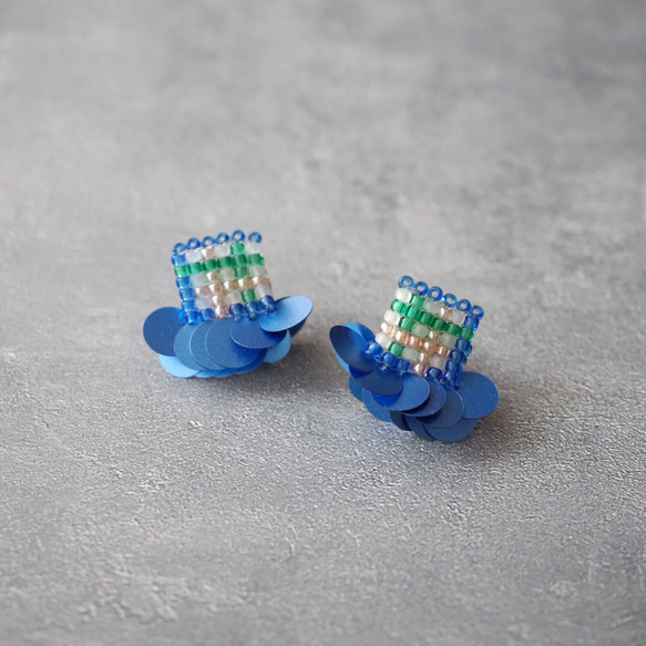 『square + frill』（チェック） イヤリング イヤリング・ノンホールピアス Beadspan 通販 15752452｜Creema(クリーマ)