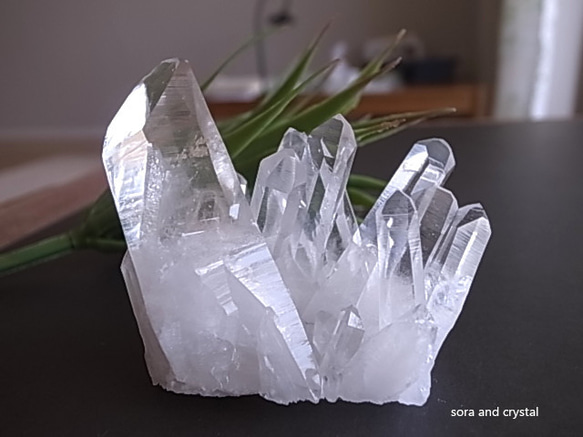 クリスタルクラスター アーカンソー産 水晶 156g 天然石 宙とクリスタル 通販 15753288｜Creema(クリーマ)