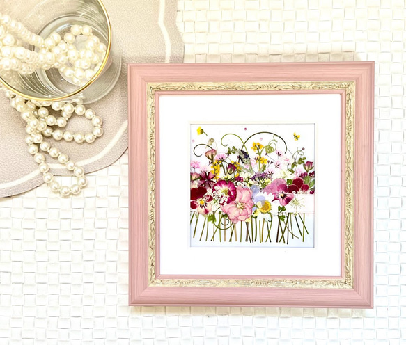 ギフトに最適！ミニサイズのピンク押し花額02 ギフト 母の日 その他アート 神戸六甲 優花 通販｜Creema(クリーマ) 15758520