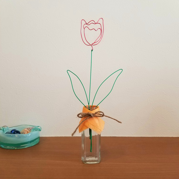 チューリップ 【 カラー / 単品 】 ワイヤーアート 花 壁飾り ワイヤークラフト 飾り ウォールデコ かわいい ウォールステッカー ...