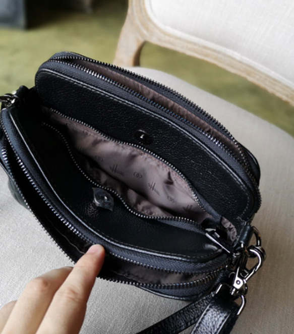 牛革シンプルなショルダーバッグ肩掛け斜め掛けポシェットバッグ リュック・バックパック yenppo 通販｜Creema(クリーマ) 15826166