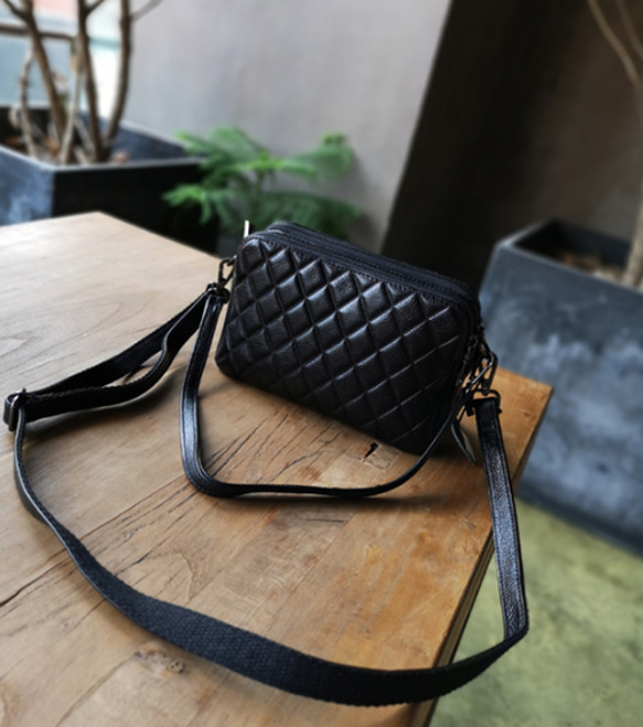 牛革シンプルなショルダーバッグ肩掛け斜め掛けポシェットバッグ リュック・バックパック yenppo 通販｜Creema(クリーマ) 15826166