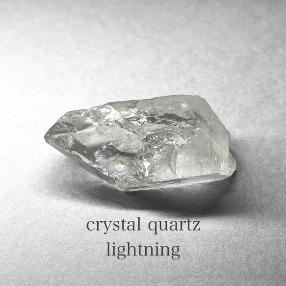 lightning crystal：self healed l / ライトニング水晶 1 ：セルフヒールド 天然石 N.st 通販 ...