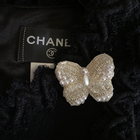 オートクチュールビーズ刺繍のとても素敵な蝶のブローチ ブローチ Petit♡ 通販 15898687｜Creema(クリーマ)