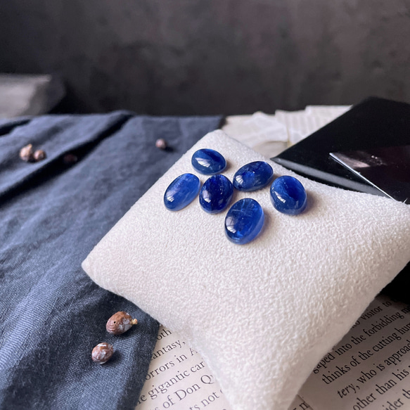 最後1点‼ silver925 カイヤナイト リング ＊ 大粒 指輪 ブルー 天然石 クラウン フラワー フリーサイズ 指輪・リング ...