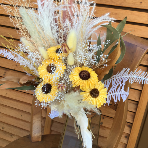 再販♡ブライダルお手軽wedding bouquet♡憧れのひまわりと 再販♡ブライダルお手軽wedding bouquet♡憧れのひまわりと