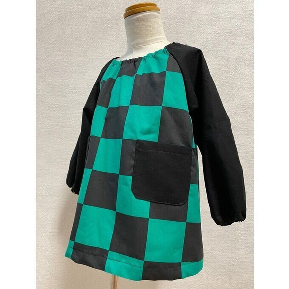 即納*完成品68】90サイズ 市松模様 緑黒 長袖スモック ポケット付 その他入園グッズ moeuhane by menma 通販 ...
