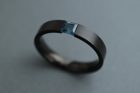 刻印♦︎ロンドンブルートパーズのブラックリング♦︎天然石♦誕生石♦サージカルステンレス【black＋square】 指輪・リング HikarU ...