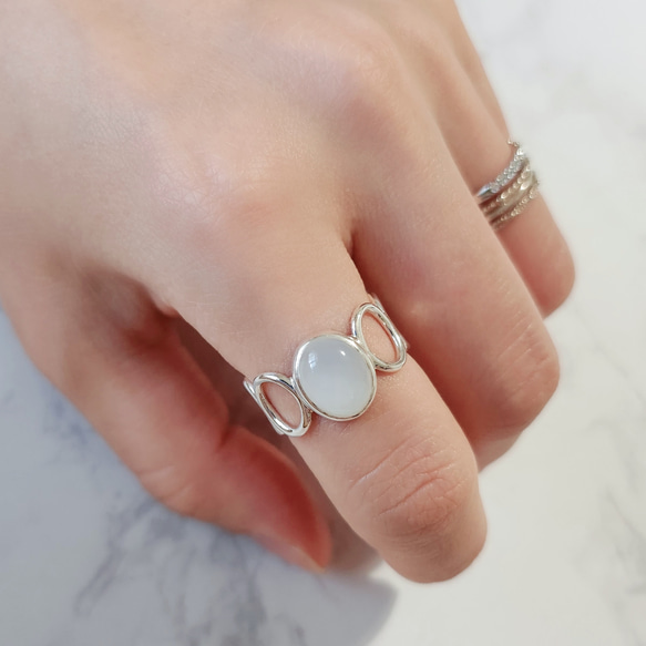 【6月誕生石】ホワイトムーンストーン オーバル 10＊8mm シルバーリング H-182S 指輪・リング アトリエ HARU 通販 ...