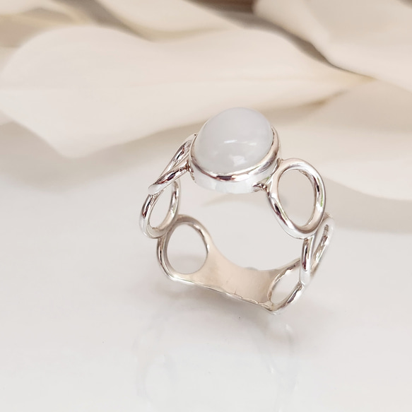【6月誕生石】ホワイトムーンストーン オーバル 10＊8mm シルバーリング H-182S 指輪・リング アトリエ HARU 通販 ...