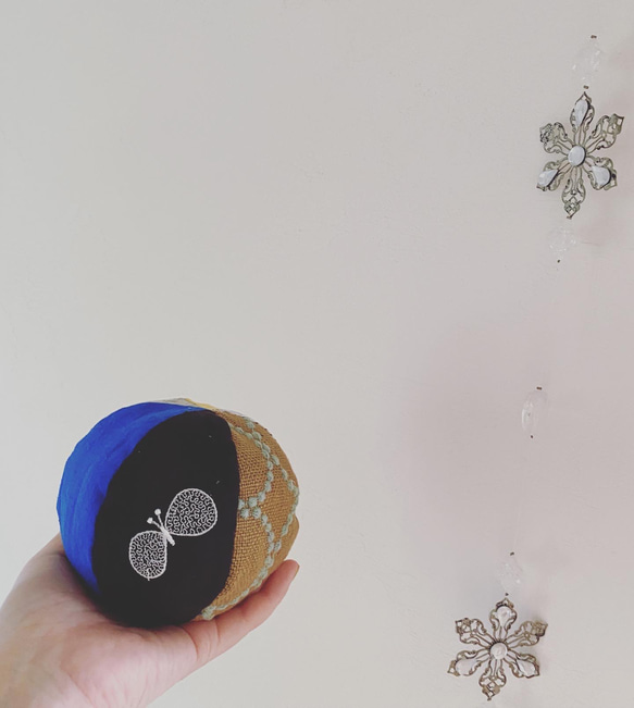 fuwa coro ball #ミナペルホネン刺繍 #パッチワーク おもちゃ・ペット小物 linenmade 通販 15949164 ...