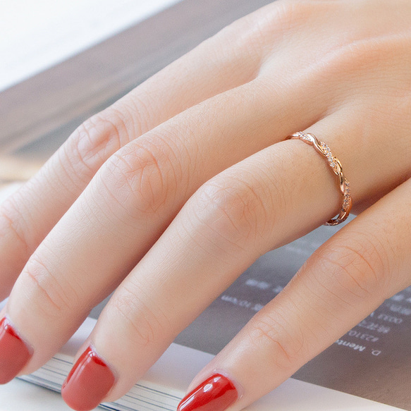 Sv925純銀製 繊細 ピンクゴールド ねじり 指輪 リング K18仕上げ 金属アレルギー対応 指輪・リング cissylady_LINEクーポン 通販｜Creema(クリーマ) 16014272