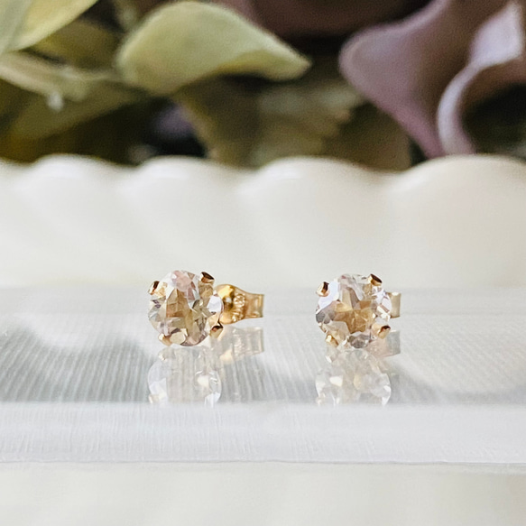 14KGF 宝石質クリスタル(スクエア)ピアス スタッドピアス 直結 アレルギー対応 ピアス（スタッド・一粒） ハンドメイドショップ愛珠-aishu- 通販｜Creema(クリーマ)