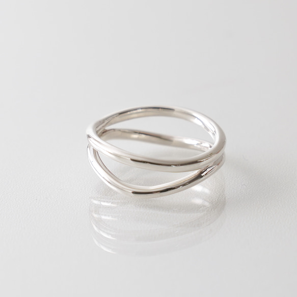 Double wave RING / SV925 ≪送料無料≫ 指輪・リング Kumpel by p 通販 16091486｜Creema(クリーマ)