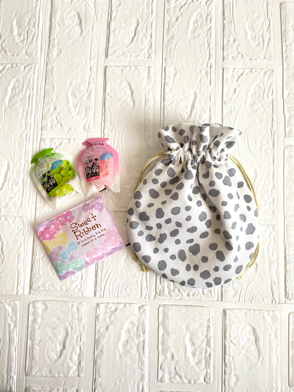 ☆SALE☆【1100円→600円】 旧バージョンのため値下げしました。ミニ♪保冷&保温ポーチ おやつポーチ 巾着袋 yokoshal 通販 16093574｜Creema(クリーマ)