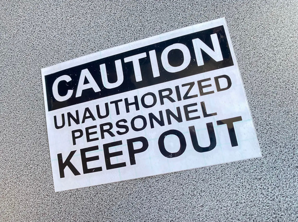 caution keep out 001】 ステッカー 【カラー選択】送料無料♪ その他アート korokoro 通販 16094983｜Creema(クリーマ)