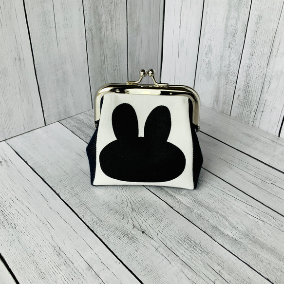 ましかく がま口S うさぎ 白 がま口 モジホコリ 通販 16105008｜Creema(クリーマ)