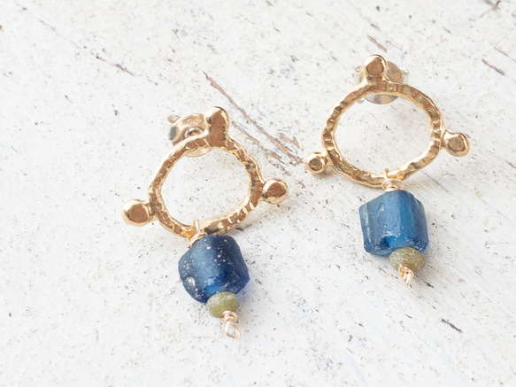 K18GP ローマンガラスのイヤリング ピアス（スタッド・一粒） aroi 通販 16120232｜Creema(クリーマ)