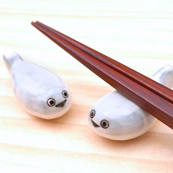 [陶器]サカバンバスピスの箸置き[魚] 箸・箸置き chopiandchoco 通販 16161373｜Creema(クリーマ)