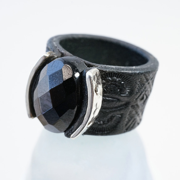 【Dubh】レザー&Silver950リング 紫蘇輝石 約14号 指輪・リング Torc Allta【トルクアルタ】 通販｜Creema(クリーマ)