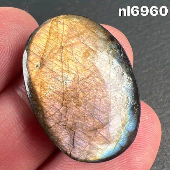 スペクトロライト ラブラドライト 27.5ミリ ルース nl6960 天然石 pinky 通販 16271305｜Creema(クリーマ)