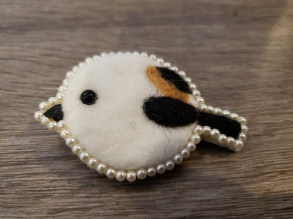 羊毛フェルト ブローチ シマエナガ まん丸なシマエナガちゃん f00106 羊毛フェルト スマイリードロップス※プロフ必読 通販 ...