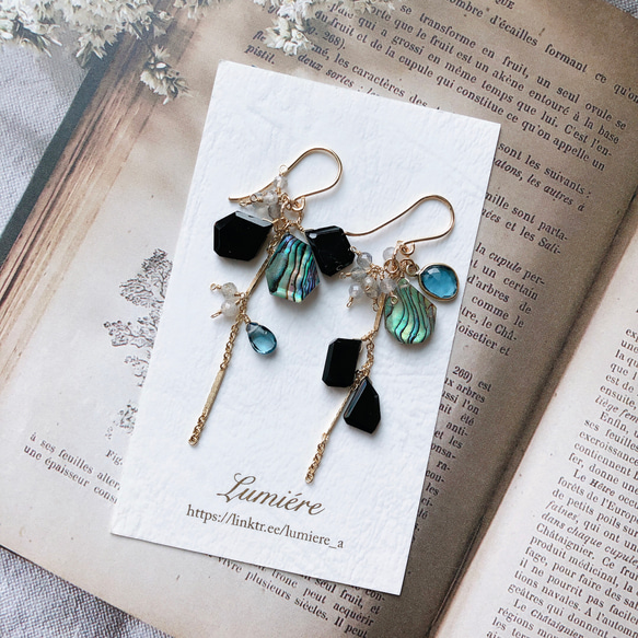 14kgf＊ブラックスピネル&ロンドンブルートパーズ&アバロンシェルのピアス ピアス（フック・チェーン） Lumiere 通販｜Creema(クリーマ) 16307247