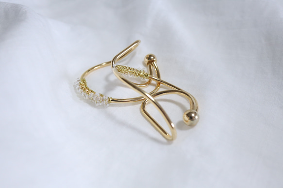 clear solid lace egg , ear cuff イヤーカフ pieni paperi 通販｜Creema(クリーマ) 16337027