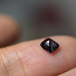 SR21 宝石質 濡羽色 ぬればいろ ミャンマー産 天然 スピネル ルース 裸石 天然石 mika-Jewelry 通販｜Creema(クリーマ)