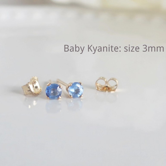 *:.Baby Kyanite"3mm".:*14kgfカイヤナイトピアス,イヤリング ピアス（スタッド・一粒） hanauta 通販｜Creema(クリーマ) 16393469