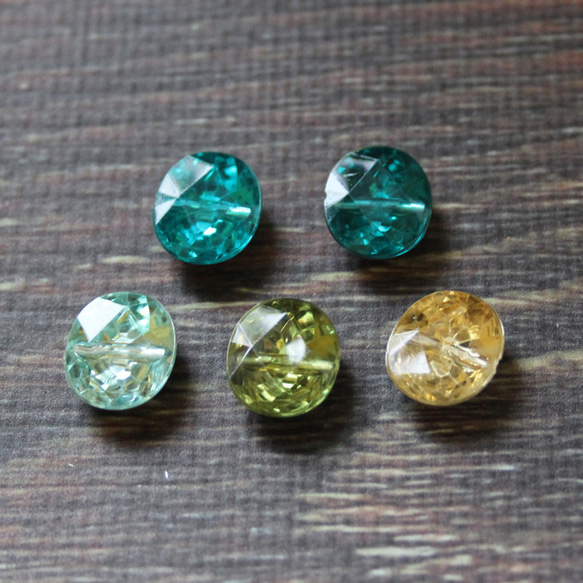 インドのカラフルボタン：グリーン、イエロー系 各種 楕円（bu05) ボタン Sunderkamal. 通販 16406870｜Creema ...