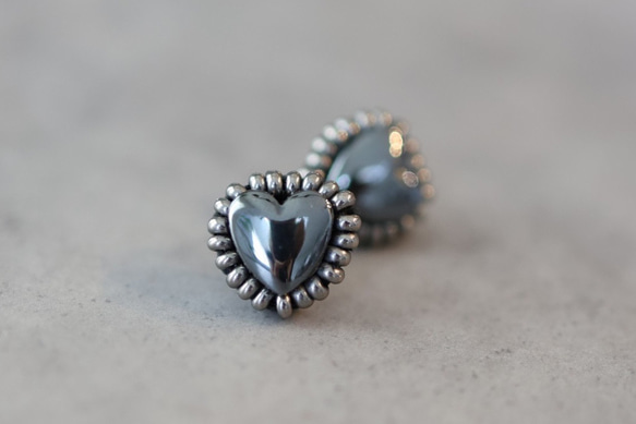 Heart pierce ピアス（スタッド・一粒） Colorer_ac 通販｜Creema(クリーマ)