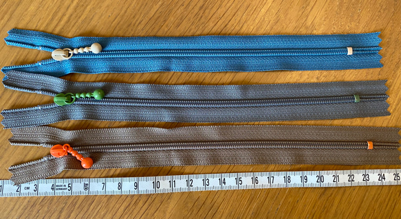 新入荷！『シンプルで使いやすい♪くすんだカラー 玉付きファスナー 20cm YKK』～各1色 計3本Ⓚ～ その他素材 Blanc de Roi 通販｜Creema(クリーマ) 16467615