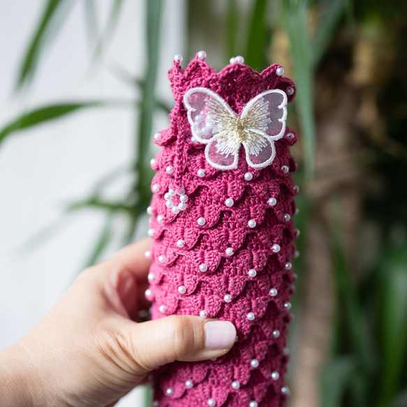 敬老の日に│蝶々ブローチ付き ぽこぽこ編みのボトルカバー│大 その他キッチン小物 hapi papi 通販 16490329｜Creema(クリーマ)