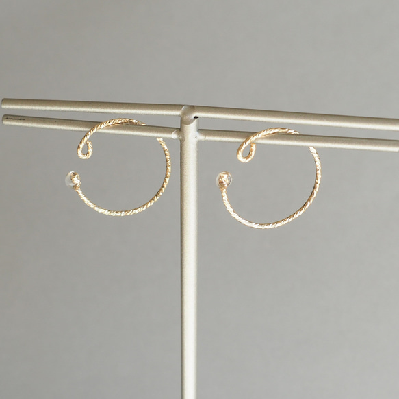 14kgf 痛くないイヤリング medium チャーム対応 揺れないイヤリング アレルギー対応 上品 華奢 ギフト イヤリング・ノンホールピアス i.f(いふ) 通販 16490353 ...