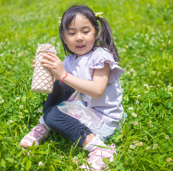 敬老の日に│蝶々ブローチ付き ぽこぽこ編みのボトルカバー│大 その他キッチン小物 hapi papi 通販｜Creema(クリーマ) 16492054