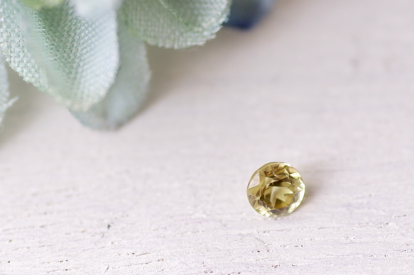 マリ・ガーネット＊ラウンド・カット＊0.24ct＊3.4mm＊GT-005 天然石 AKgems by 秋山貴金属装身具店 通販 16507275｜Creema(クリーマ)