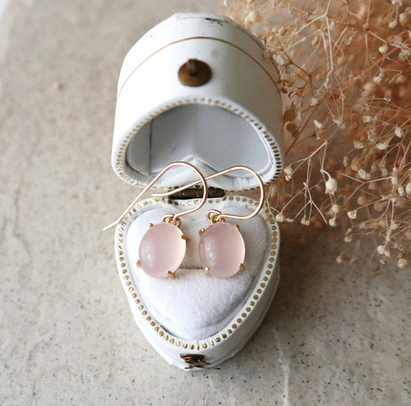 【14kgf】桜色！ピンクパープルカルセドニーの一粒ピアス(オーバル) ピアス（フック・チェーン） mignons 通販 16518483｜Creema(クリーマ)