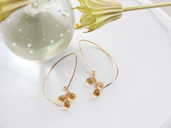 14kgf-シトリンハーフカール ピアス/11月誕生石 ピアス（フック・チェーン） A.N 通販 16555332｜Creema(クリーマ)