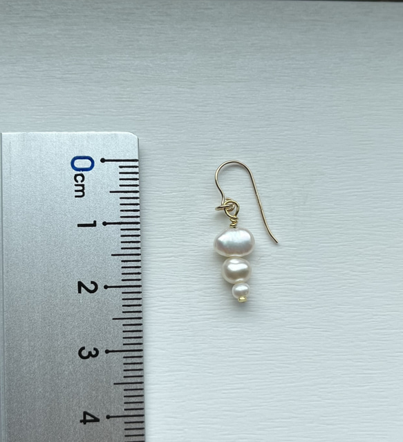 大小つぶつぶ淡水パール フックピアス 14kgf ピアス（フック・チェーン） piyapan 通販 16564641｜Creema(クリーマ)