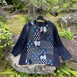 着物リメイク】絣のパッチワークブラウス/藍染/古布 ブラウス 着物リメイク】絣のパッチワークブラウス/藍染/古布 ブラウス