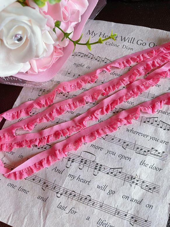 B328 ローズレッド色ストレッチレース 手芸用品 レース ʚmummyɞ 通販 16600008｜Creema(クリーマ)