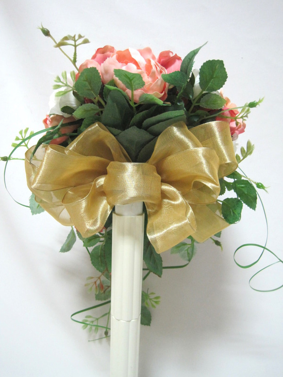 ピーチカラーのティアドロップブーケ♪ブートニア付き♪生花みたいに綺麗な造花です♪高品質なのに安い ブーケ Galleria Issyo 通販 ...