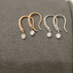 天然ダイヤモンドピアス0.3ct k18 ピアス（フック・チェーン） パール大好き(購入前にコメント) 通販 16660120｜Creema(クリーマ)