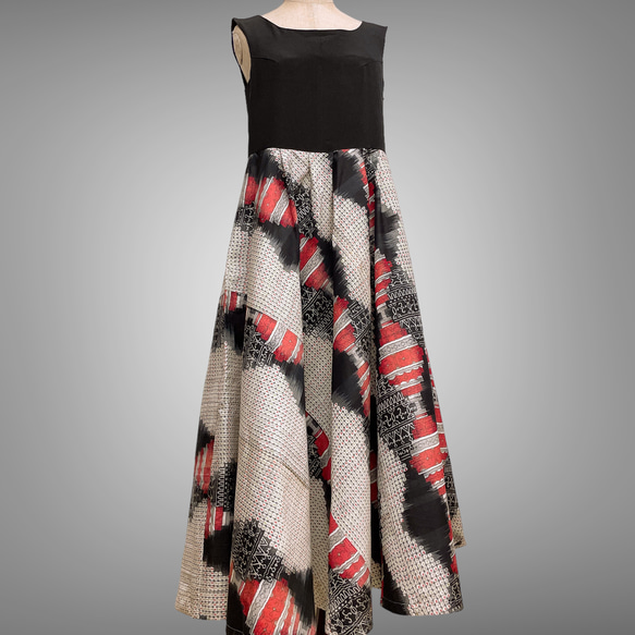 S〜M 上質 大島紬 ”和で魅せる”フレアーロングワンピース 着物リメイク コンサート 演奏会 黒系 N5914 ワンピース 和 kimono ...