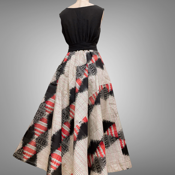 S〜M 上質 大島紬 ”和で魅せる”フレアーロングワンピース 着物リメイク コンサート 演奏会 黒系 N5914 ワンピース 和 kimono ...